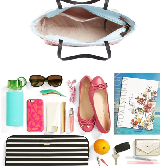 kate spade | Bags | Authentic Kate Spade Be Mine Rose Scene Hallietote ...